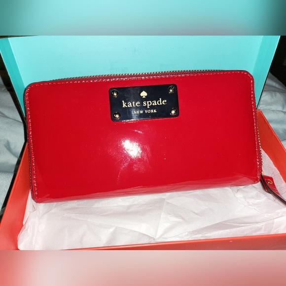 kate spade | Bags | Nib Kate Spade Patent Leather Lacey Wallet | Poshmark